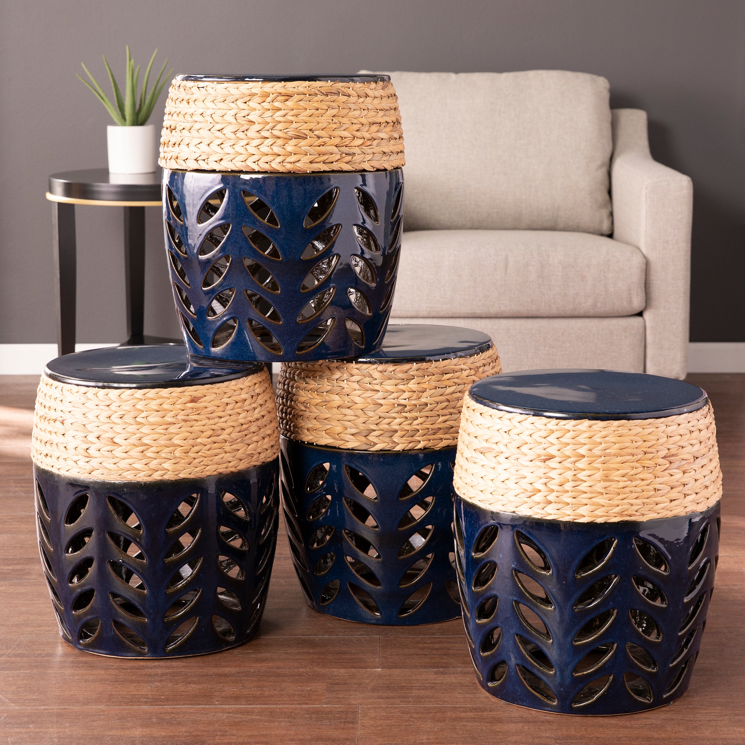 Nalissa Round Ceramic Accent Table – Vevano